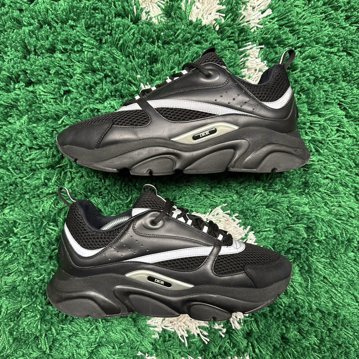 Size 13 - Dior B22 Black Silver Reflective - Mint Condition Size 13 - Dior B22 Black Silver Reflective - Mint Condition