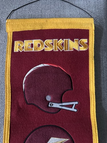 Washington Redskins Evolution Helmet Wool Banner / Pennant | eBay