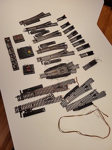 Lot Of Vintage HO Track - Roco HO Scale 3-Way Switch ATLAS Snap Switch ...