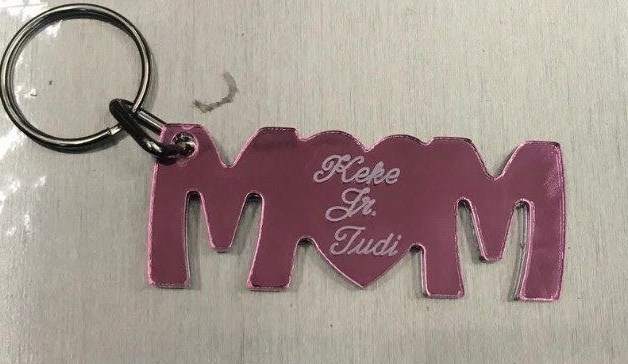 Mom Keychain Custom Names Free Engraved key chain Mother Key Ring ...