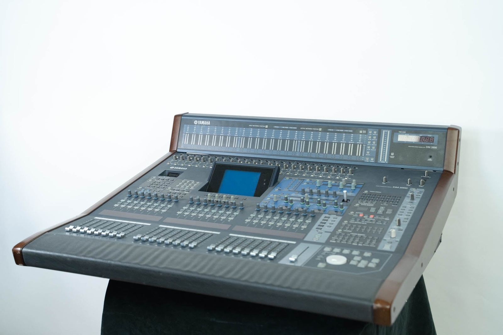 Yamaha DM2000 24-Channel Digital Audio Mixing Console CG01APJ | eBay