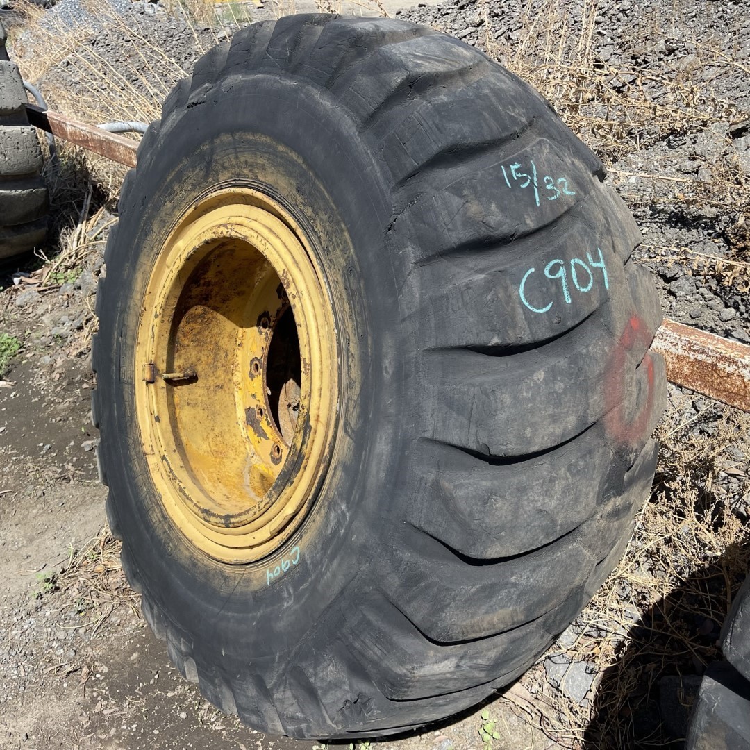 20.5X25 General OTR Tire E-3 L-3 NDLCM 20-Ply Used 15/32 Clean, 20.5-25 ...