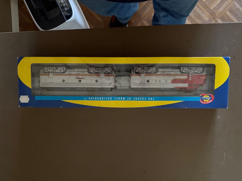 Athearn F7A & F7B ( dummy ) passenger engine | eBay