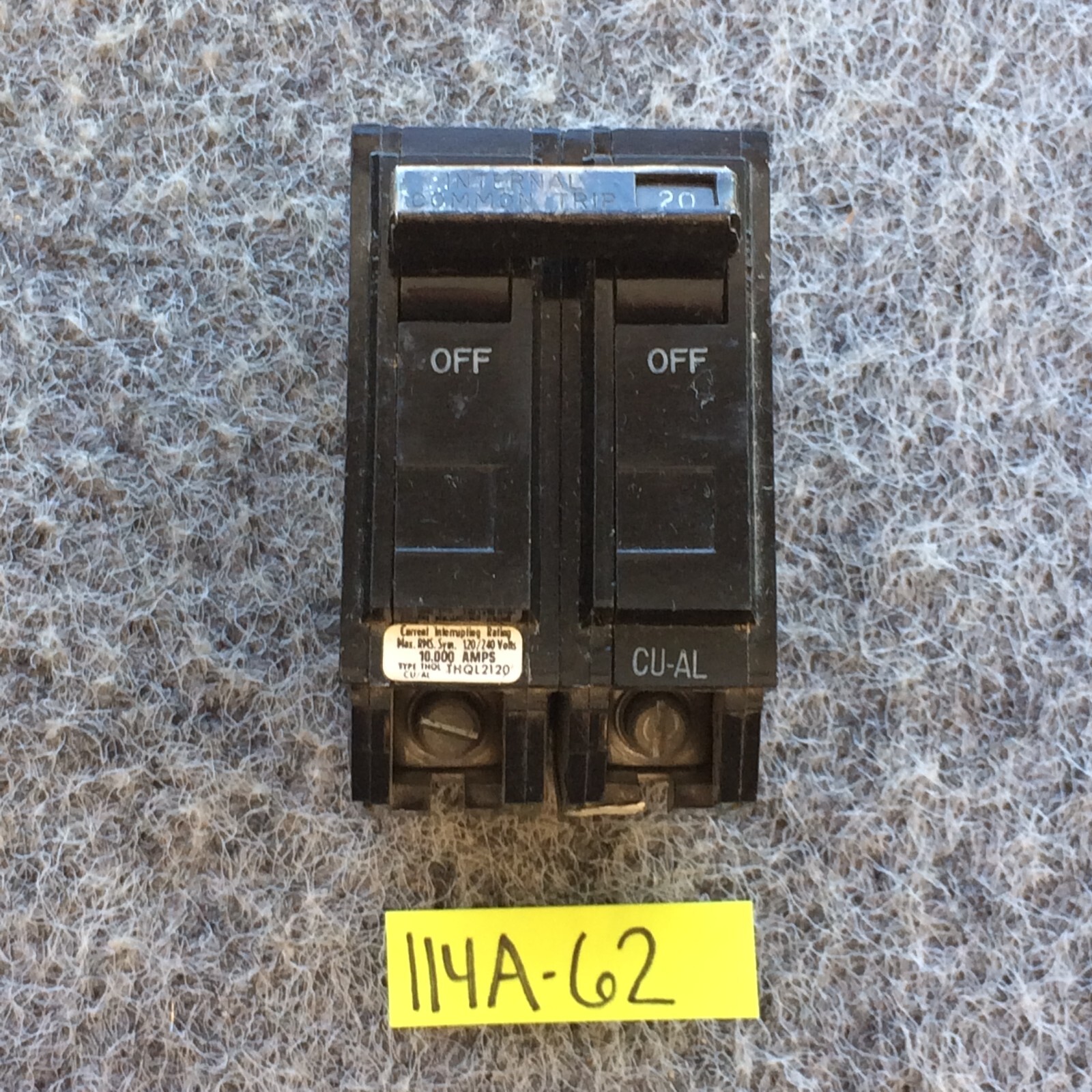 GE THQL2120 2 Pole 20 Amp Plug In Circuit Breaker 783164012910| eBay
