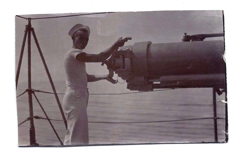 Vintage Photo US NAVY SAILOR USS ALDEN 4" GUN World War 1 photograph c ...