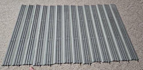 LOT of 14 O Gauge 3-Rail Lionel FasTrack 30" Straight Track Sections | eBay