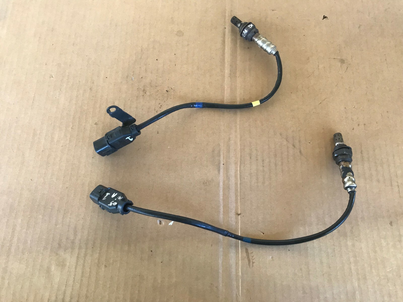 2004-2006 KIA AMANTI Oxygen Sensor Bank 1 Pair OEM | eBay