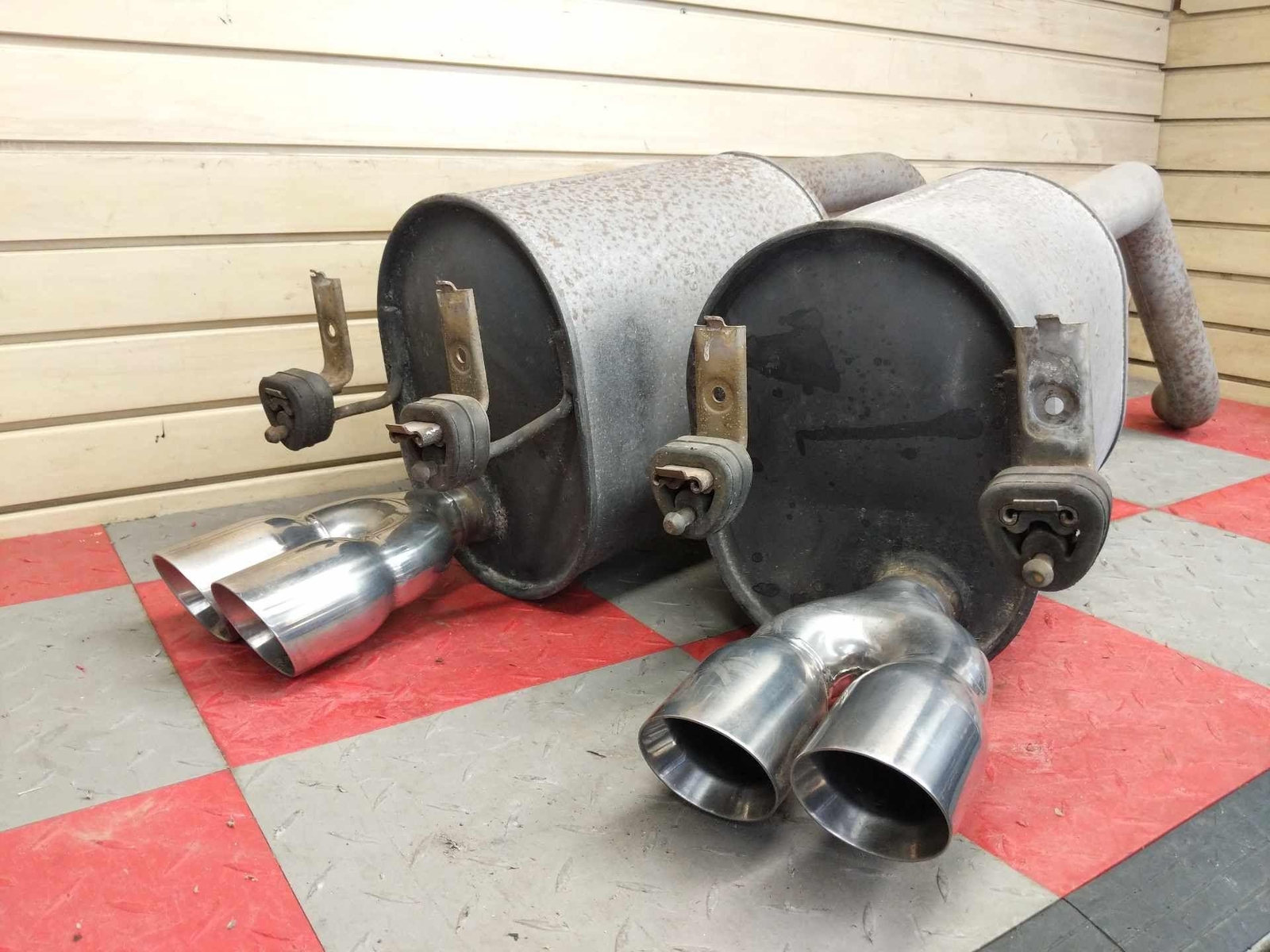 2005-2008 C6 Corvette OEM Exhaust Mufler pipes Tips 2" 1/2 | eBay