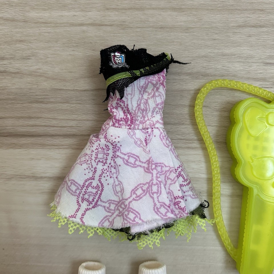 Monster High Doll Spectra Vondergeist Ghoul Sports Tennis Dress Shoes ...