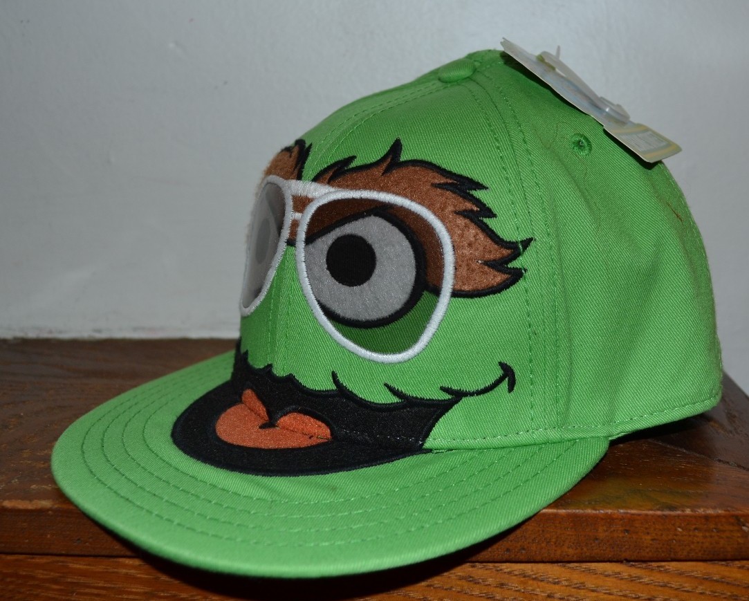 OSCAR Sesame Street Fitted Baseball Style Hat Cap OSCAR with GLASSES ...