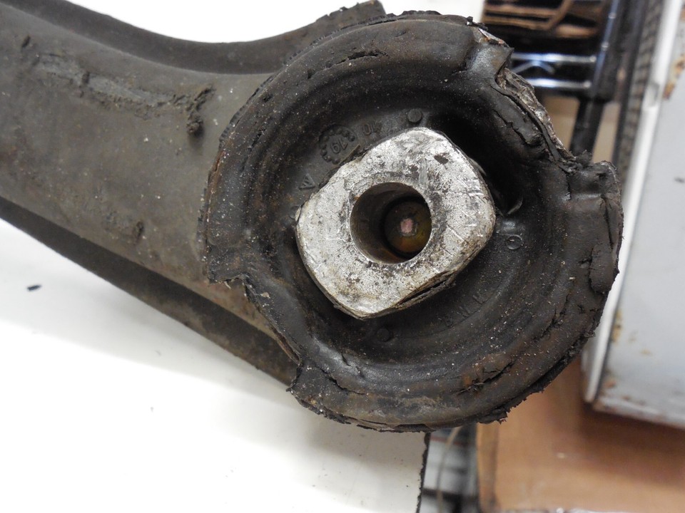 96-02 BMW Z3 Crossmember/K-Frame Rear Subframe 2.5L 1.9 | eBay