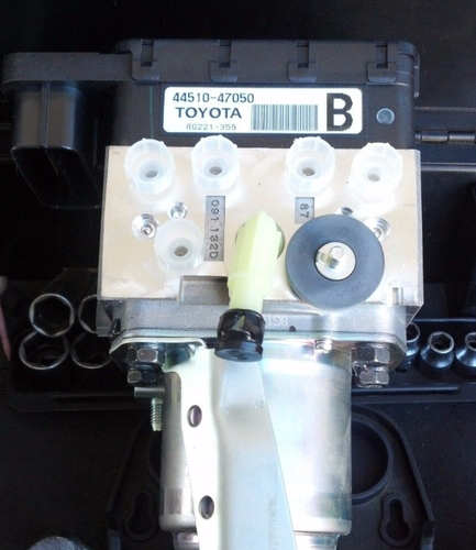 TOYOTA 04-09 PRIUS ABS ANTI LOCK BRAKE PUMP ACTUATOR 44500-47141 44510 ...