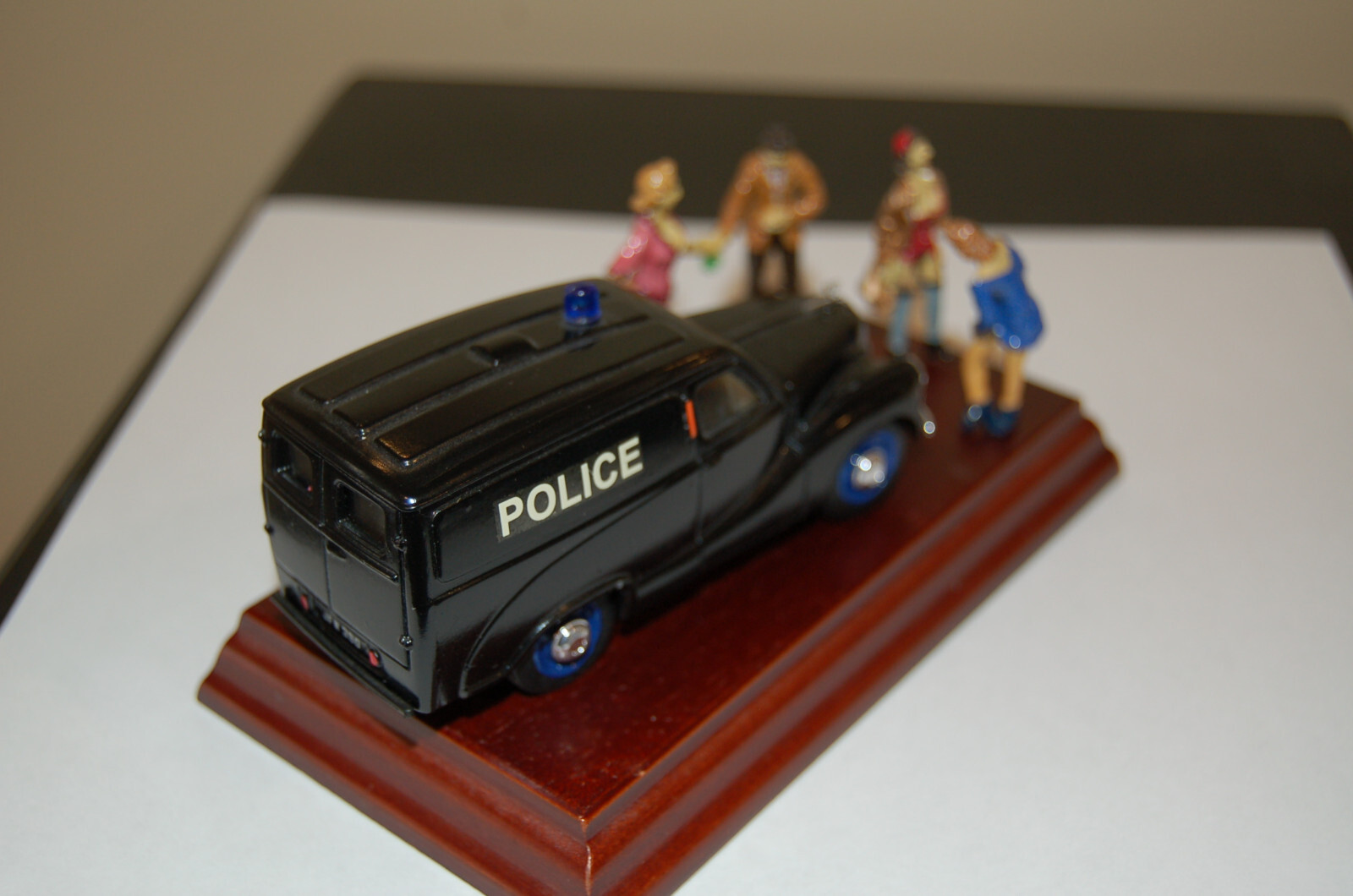 Dinky Austin A40 Police Panel Van Diorama with Ladies of the Night | eBay