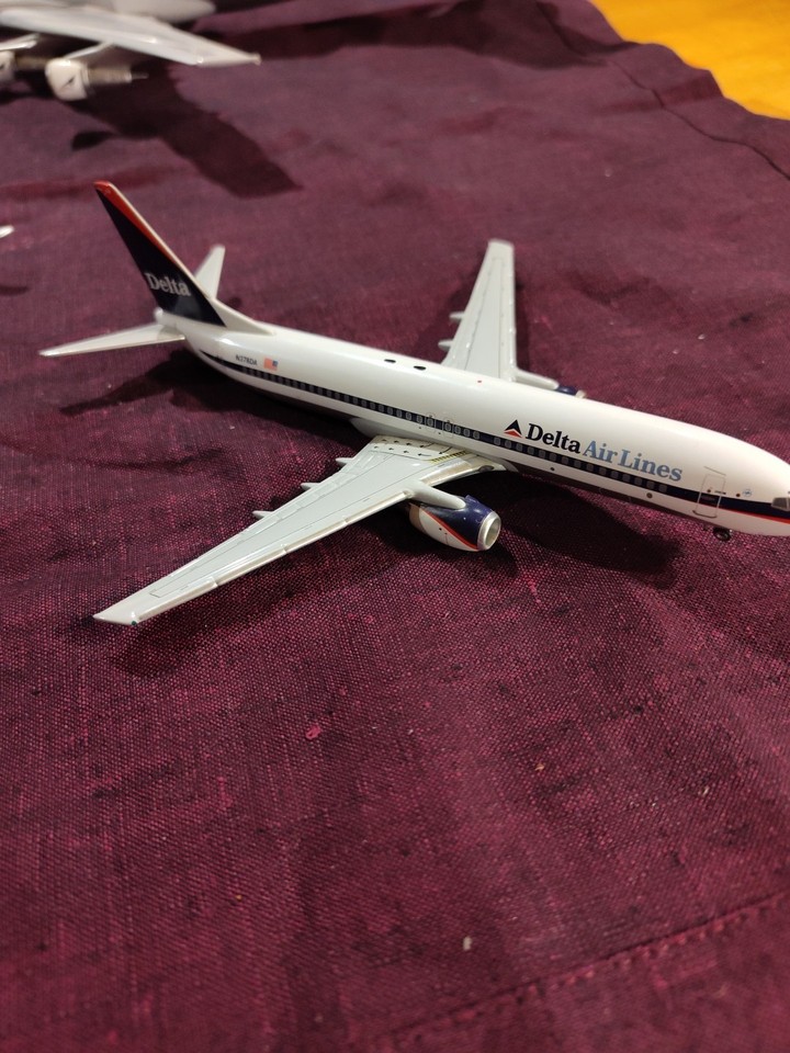 Gemini 250 Delta Airline 737-800 Diecast Aircraft Model 1:250 ...