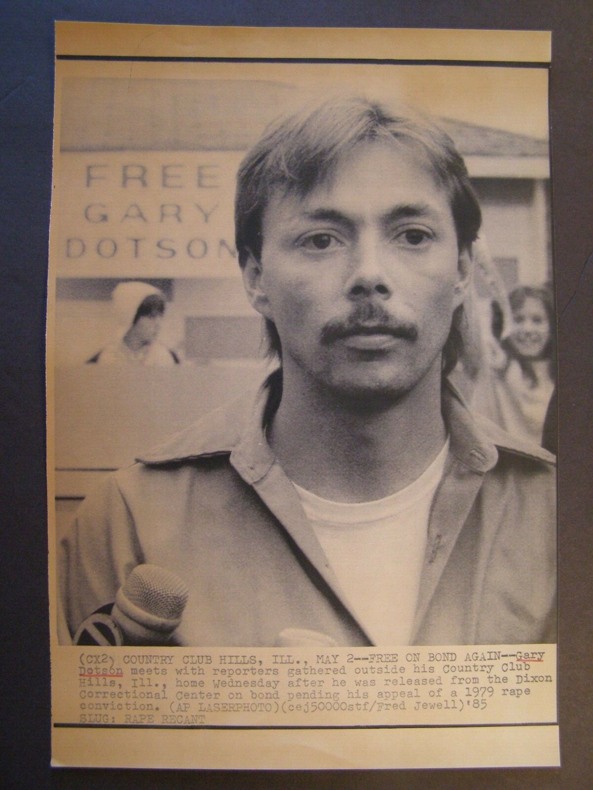 AP Wire Press Photo 1985 Gary Dotson free on bond again alleged rape ...