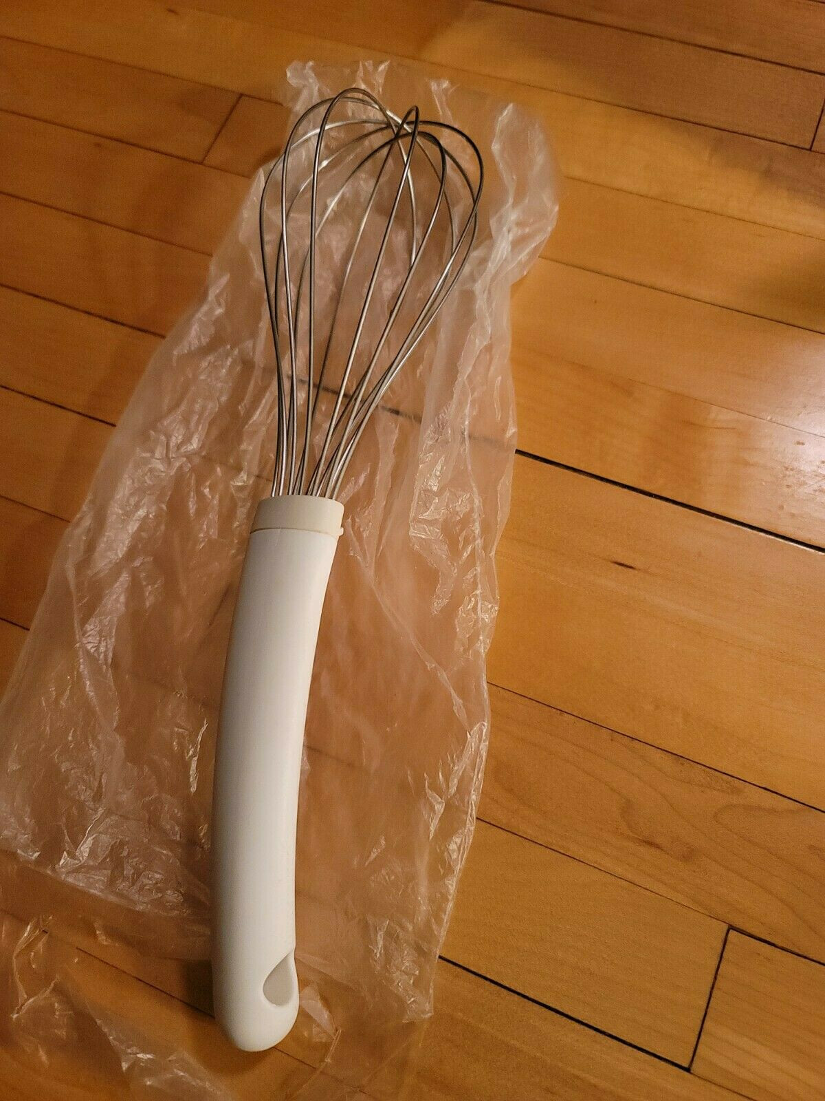 TUPPERWARE 12" CURVED KITCHEN WHISK - WHITE HANDLE #4122 for sale ...