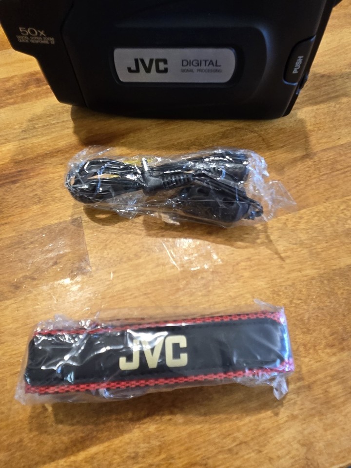 JVC Compact Vhs Camcorder Model GR-AX640U | eBay