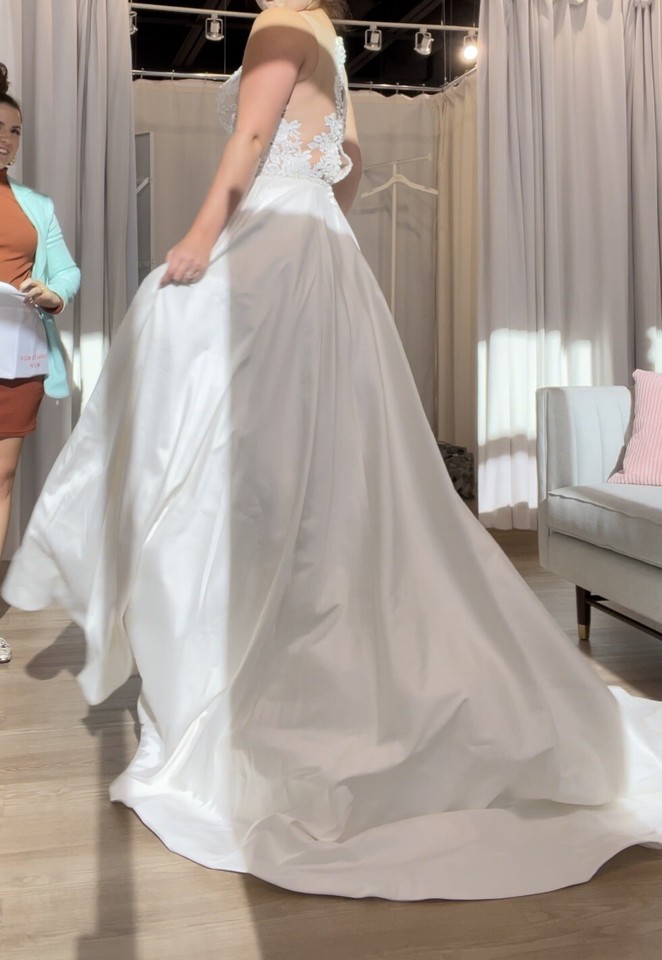 Cathedral length Train Wedding Dress-Size 10 Ballgown with pockets ...