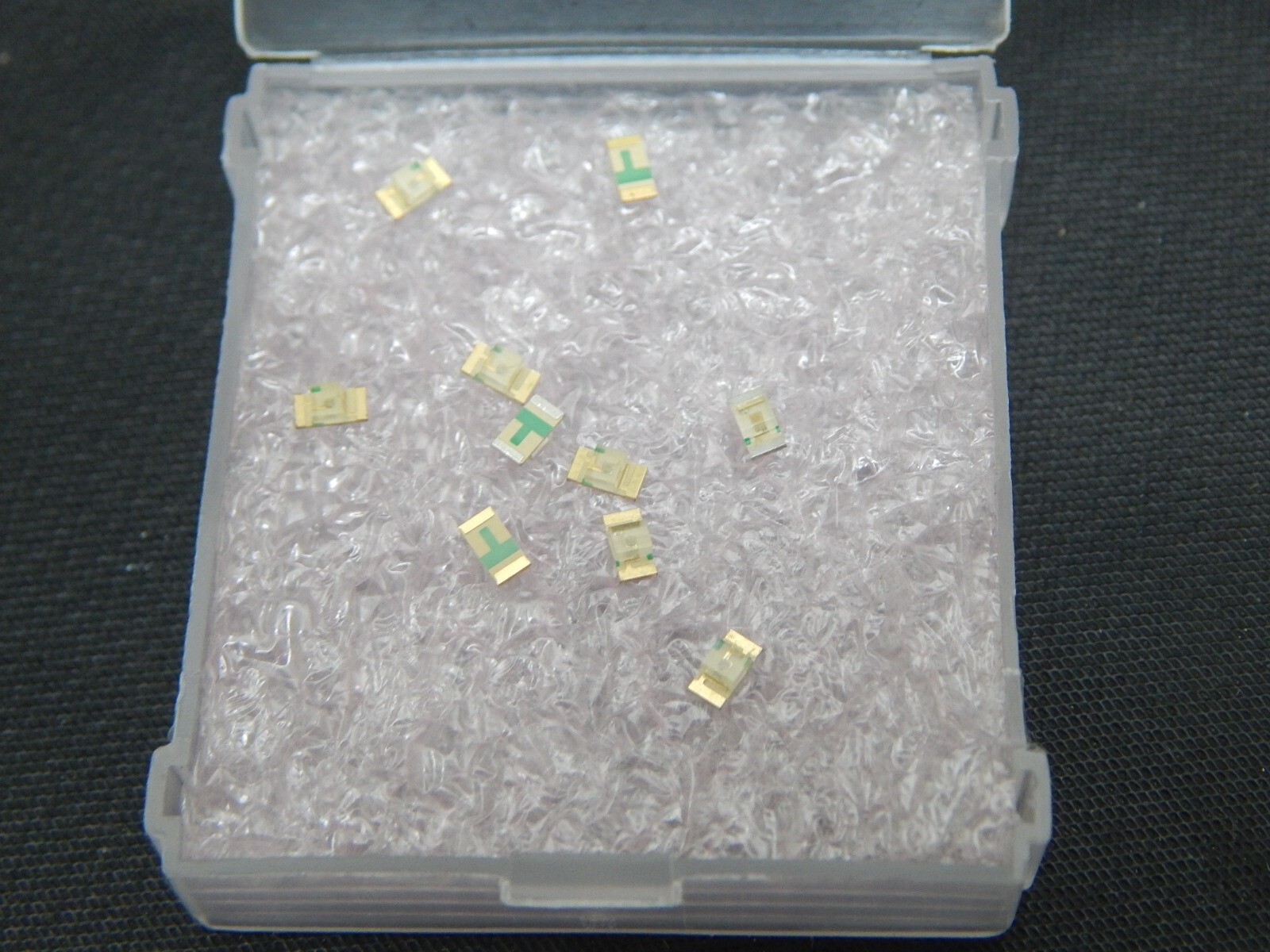 KINGBRIGHT APTR3216QBC/G Blue 470nm Water Clear 100mcd SMD LED - LOT OF ...