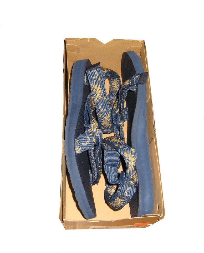 Teva Original Universal (New) – Women’s 9, Sun and Moon Insignia Blue ...
