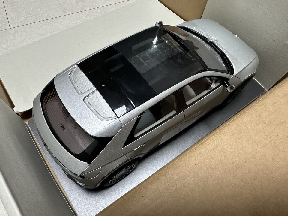 Hyundai IONIQ 5 matte Gold 1:18 Diecast | eBay