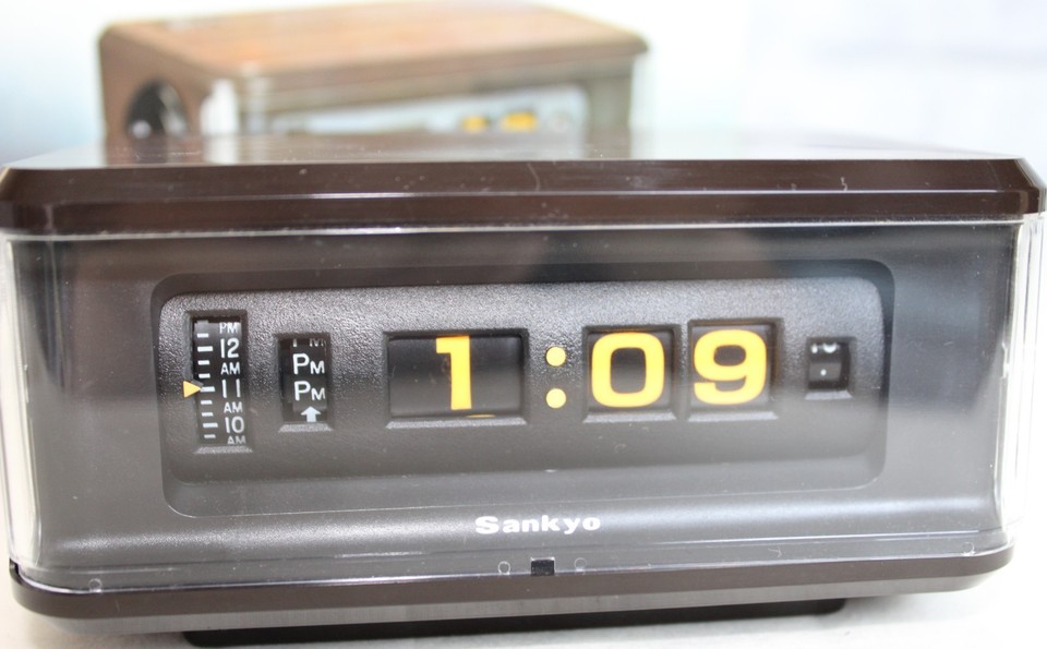 Vntg Sankyo Digital Flip Alarm Clock Model 610 AL Tested with Box ...