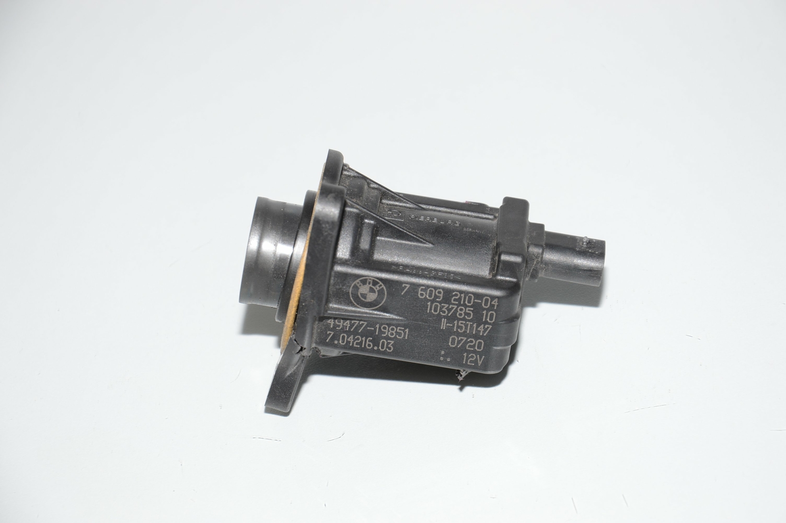 BMW F36 420i F20 F21 F22 F23 F30 F31 thrust air valve 7609210 ...