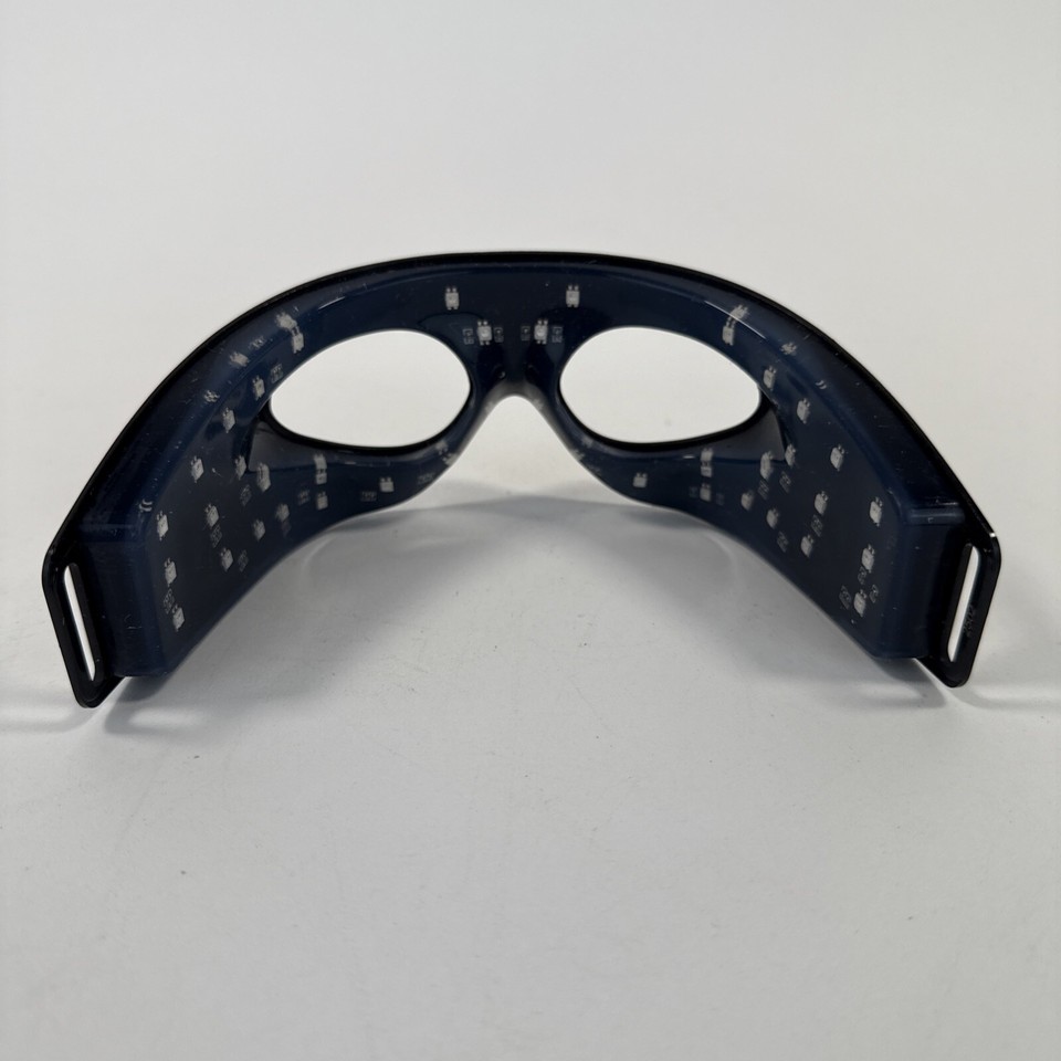 LUMIN Luminator LED Eye Mask for Dark Circles & Wrinkles - Red Light ...