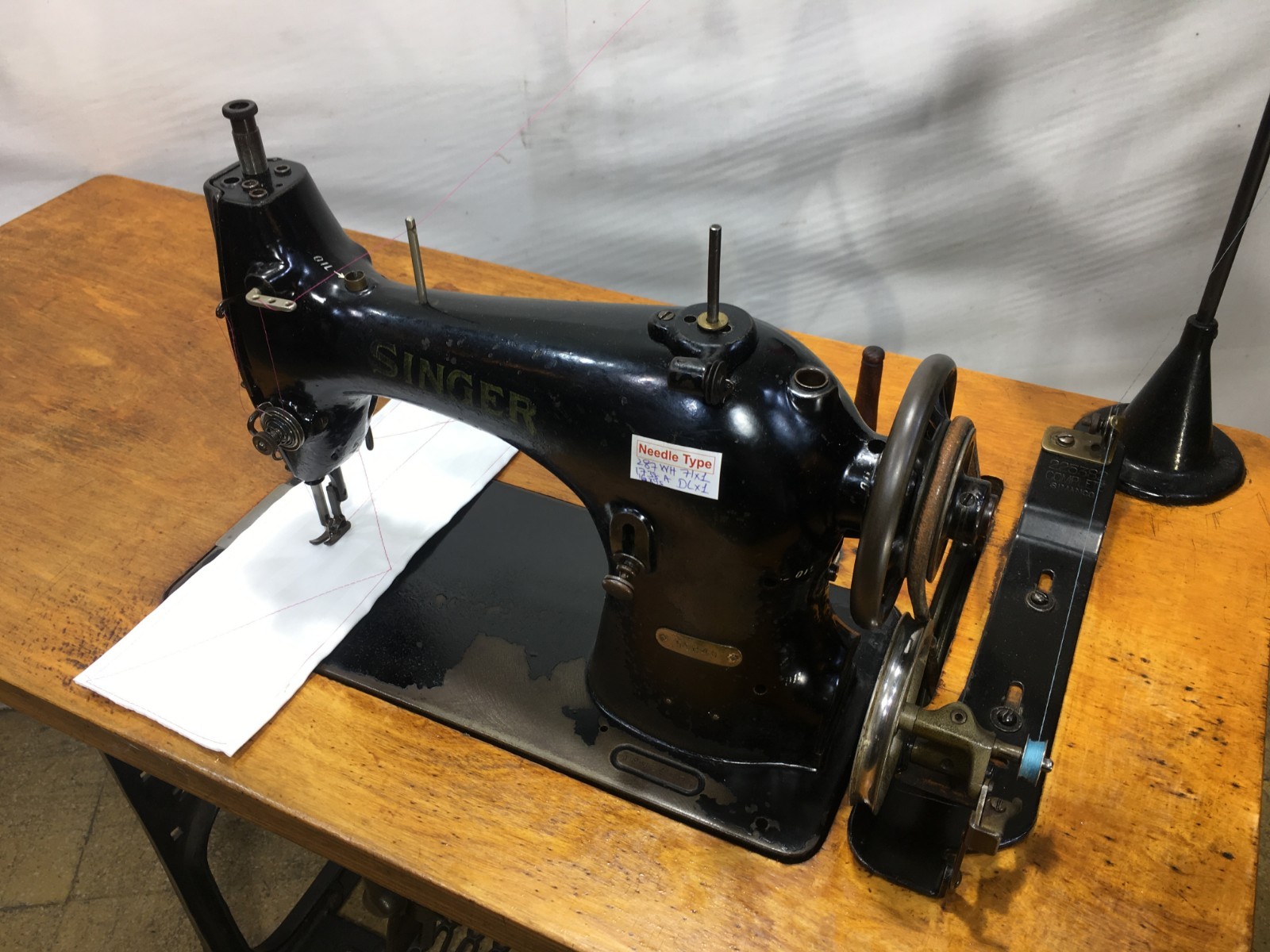 SINGER 95K40 ANTIQUE LOCKSTITCH INDUSTRIAL SEWING MACHINE | eBay