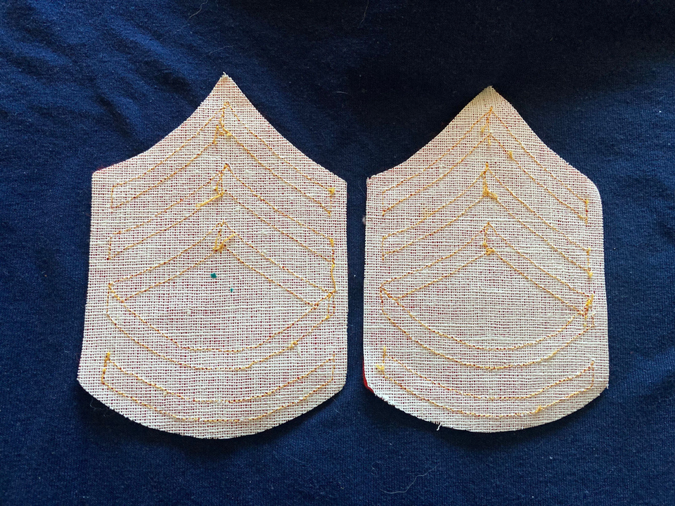 WW2 USMC Gunnery Sergent pair gold braid on CE red wool for dress blues ...