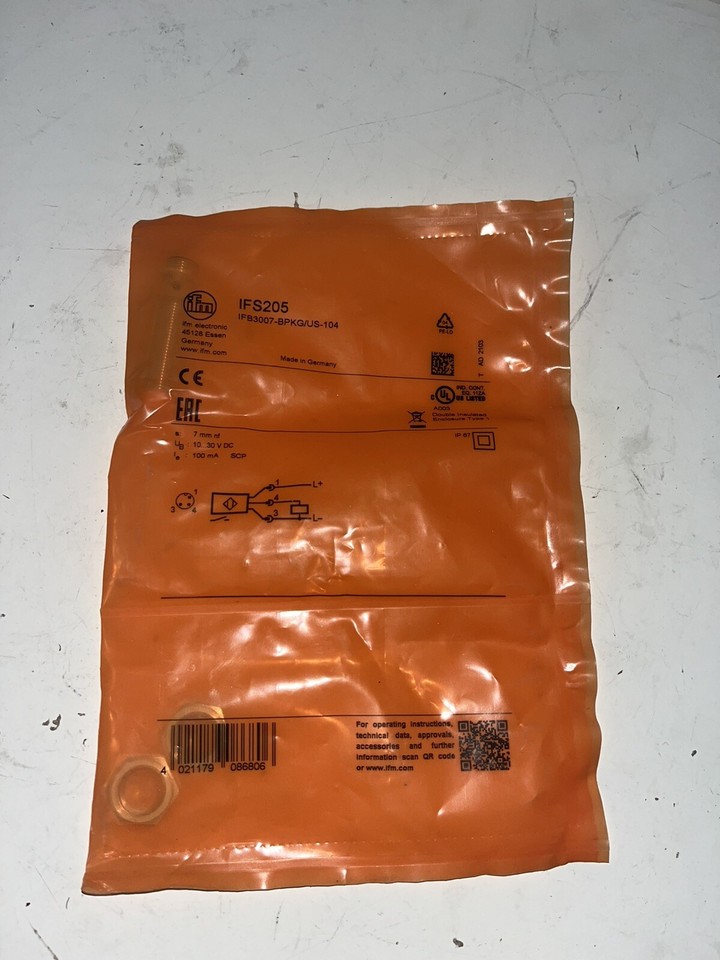 New IFS205 INDUCTIVE PROXIMITY SENSORS. IFB3007-BPKG/US-104 New In Bag ...