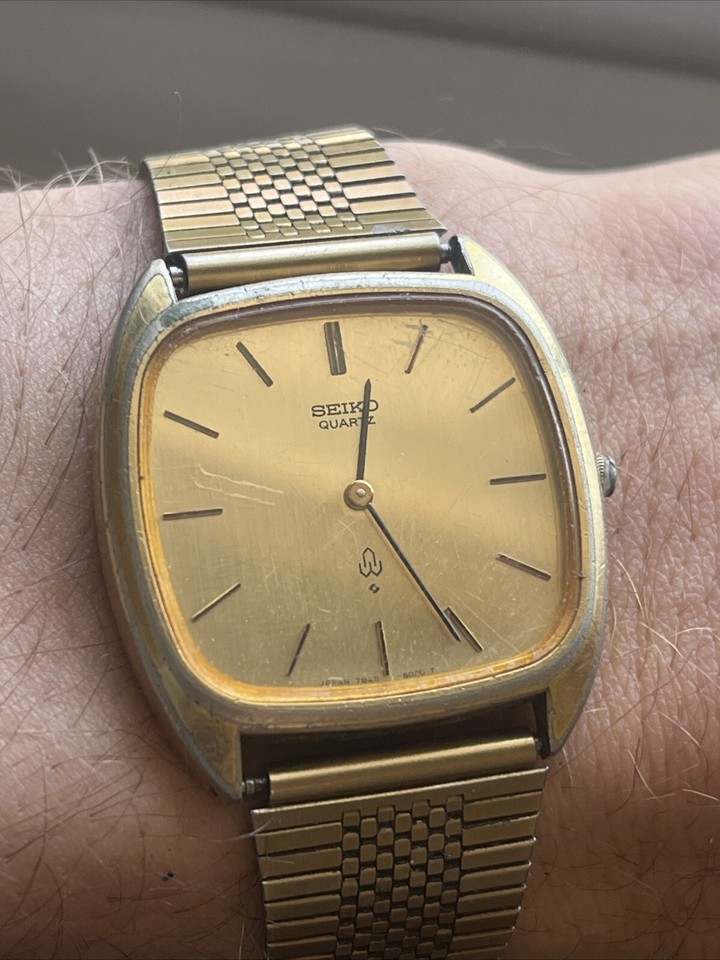 SEIKO Chariot 7820-5020 Vintage Gold Men 33mm QZ Watch - New Battery ...