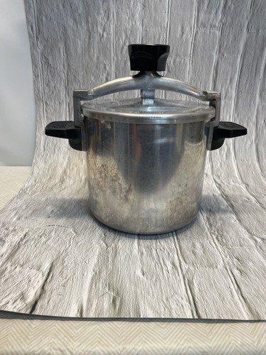 VINTAGE WEAR-EVER CHICKEN BUCKET Pressure Cooker 6 Qt #90026 | eBay