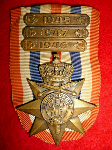 Netherlands, Cross / Medal Order and Peace with (3) clasps, 1946, 1947 ...