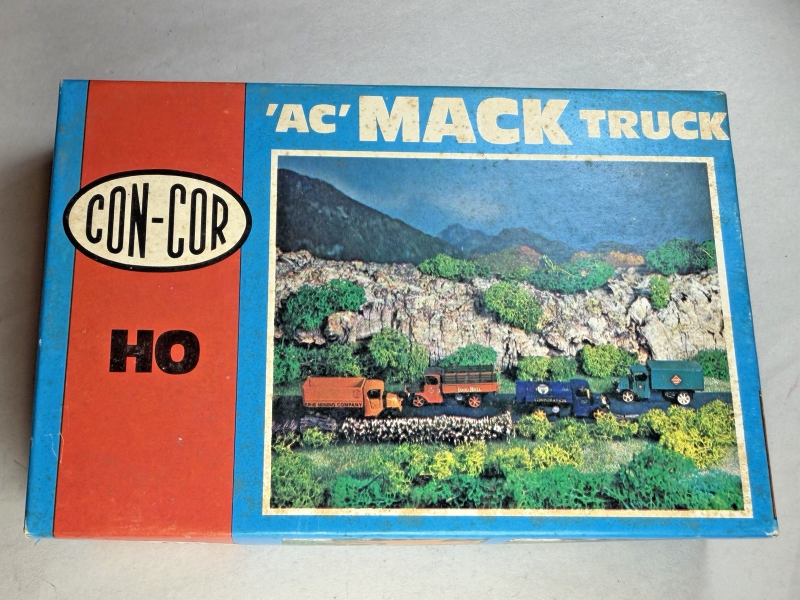 1926 VAN BODY AC MACK TRUCK KIT - HO SCALE CON-COR - PLASTIC NIP 7021 ...