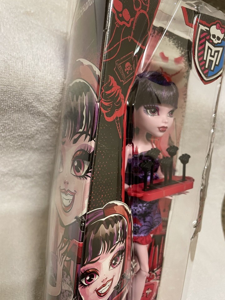 Mattel Monster High Doll Puppe NRFB Ovp ELISSABAT Elissabat Ghoul Fair ...