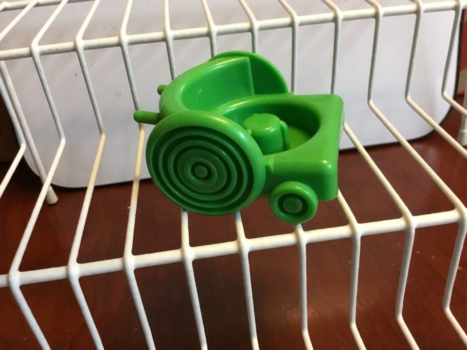 Fisher Price Little People Figures Maggie’s Green Wheel chair ...