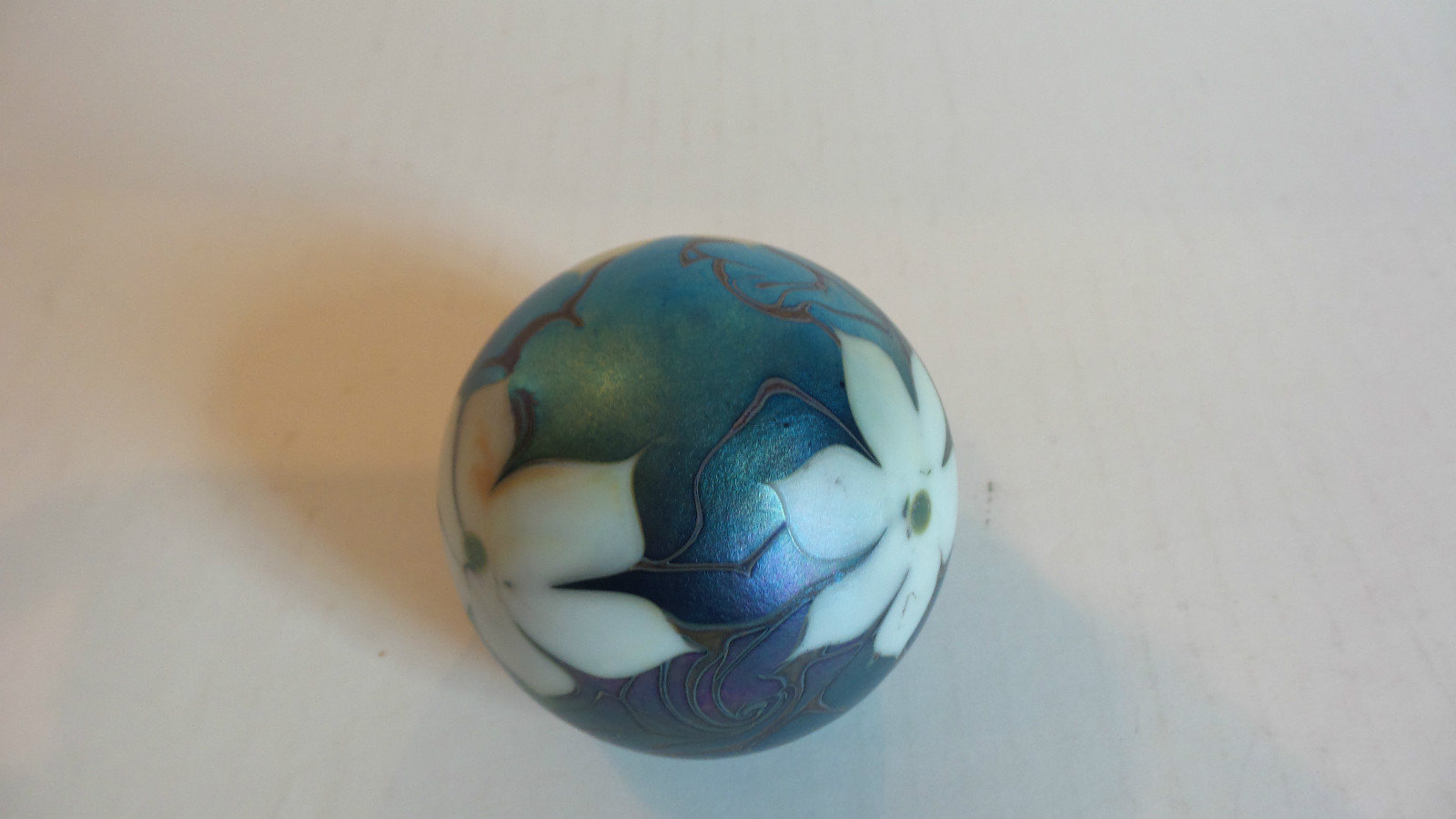 VINTAGE VANDERMARK 1981 LTD. ED. #9 BLUE IRIDESCENT ART GLASS ...