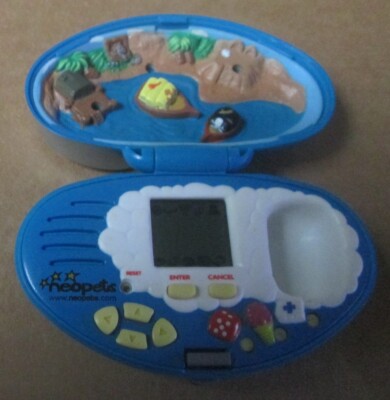 2002 Tiger Electronics NEOPETS POCKET PET Krawk Handheld Game NO figure ...