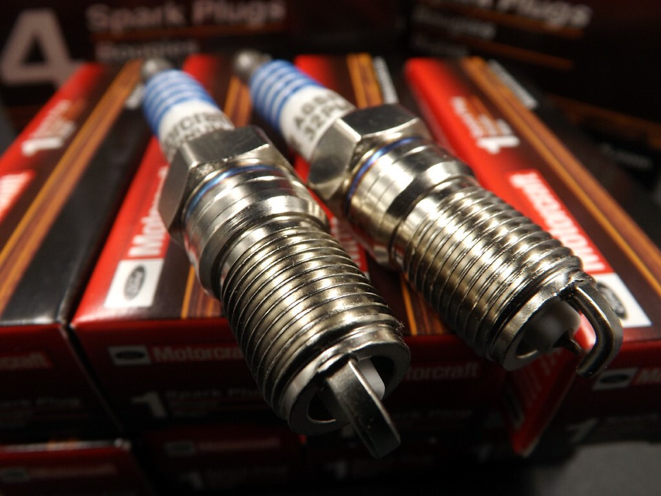 8pcs MOTORCRAFT SPARK PLUGS SP493 Platinum AGSF32PM Fit For Ford 4.6L 5 ...