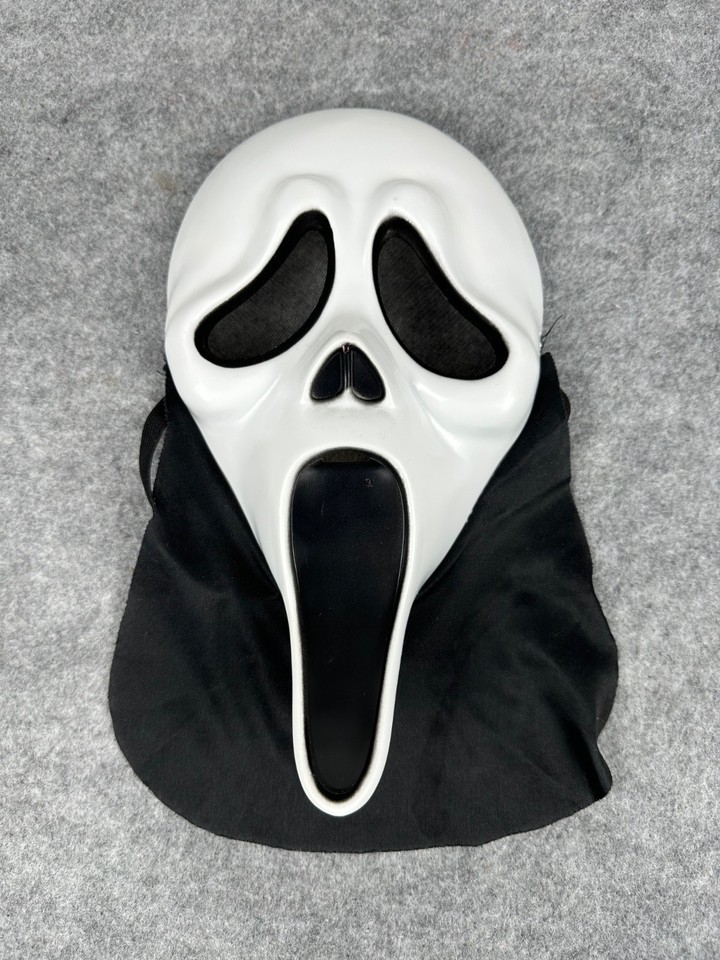Adult's Fun World Ghost Face Classic Costume Plus Size 6ft 300 Lbs Used ...