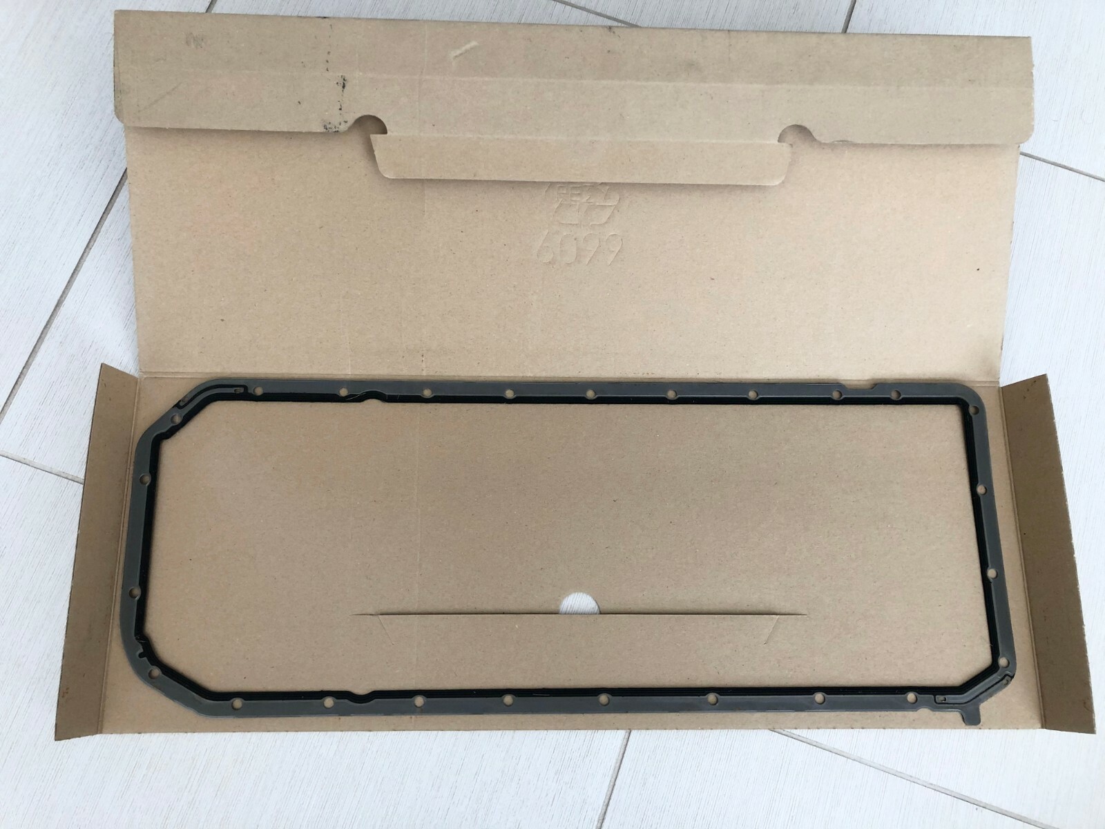 BMW Made in Germany ENGINE OIL PAN GASKET Part # 11131437237 | eBay