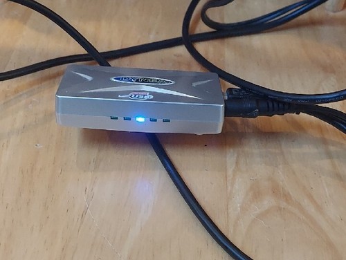 Dynex USB 2.0 4-Port USB Hub Model DX-H420P with USB Cable | eBay