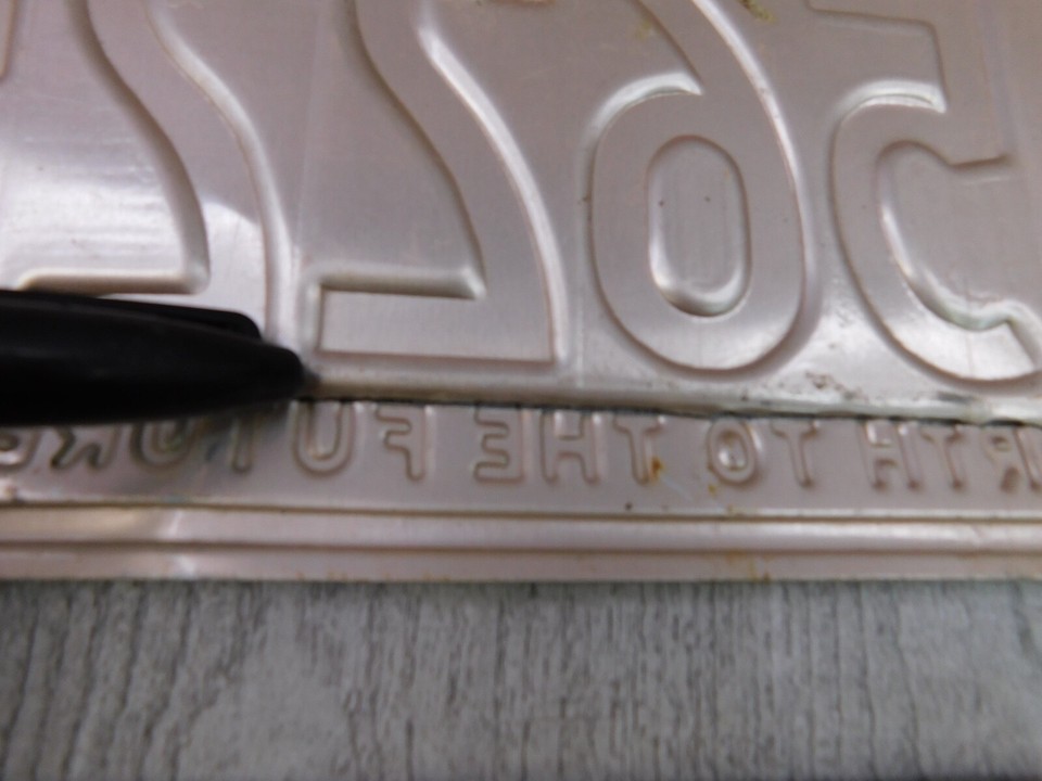 Alaska USA 1970 North To The Future Flag Yellow Blue Vintage License ...