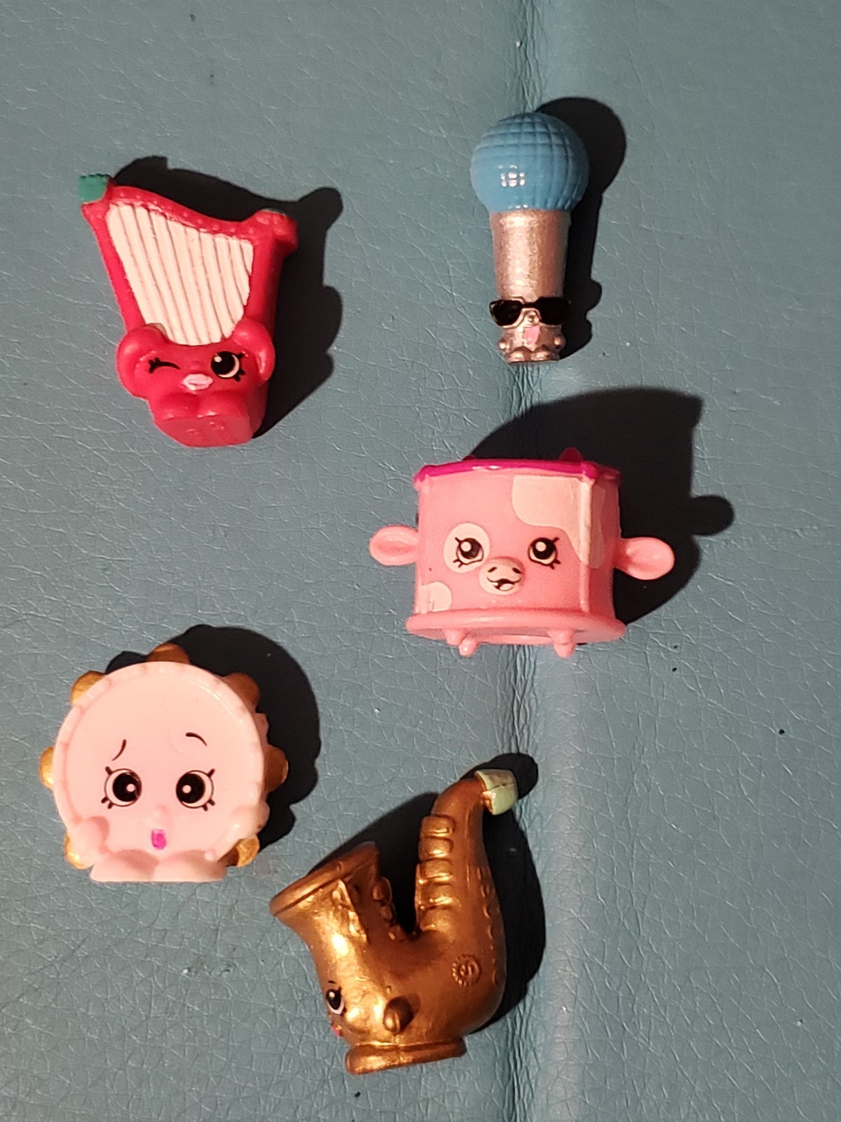 Shopkins Hillary harp Fun drum Tammy tamborine mike rophone Max ...