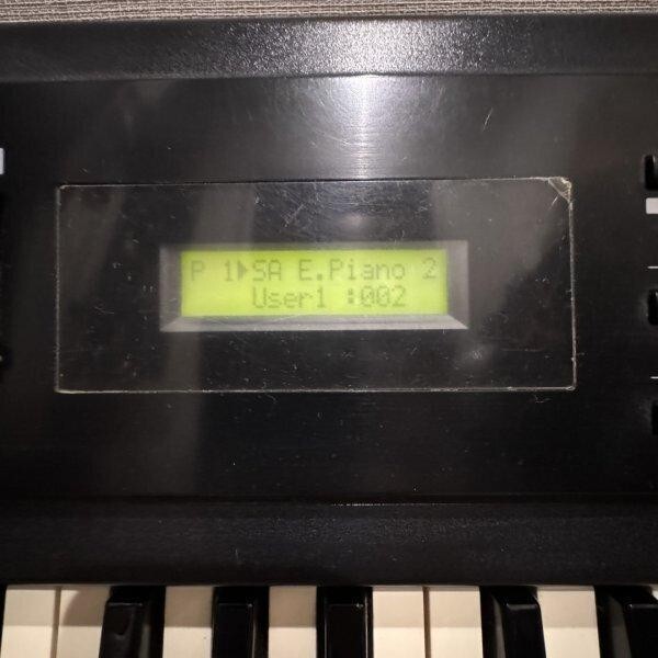 Roland XP-10 61-Key Multi-Timbral Synthesizer Tested working w/Adapter ...