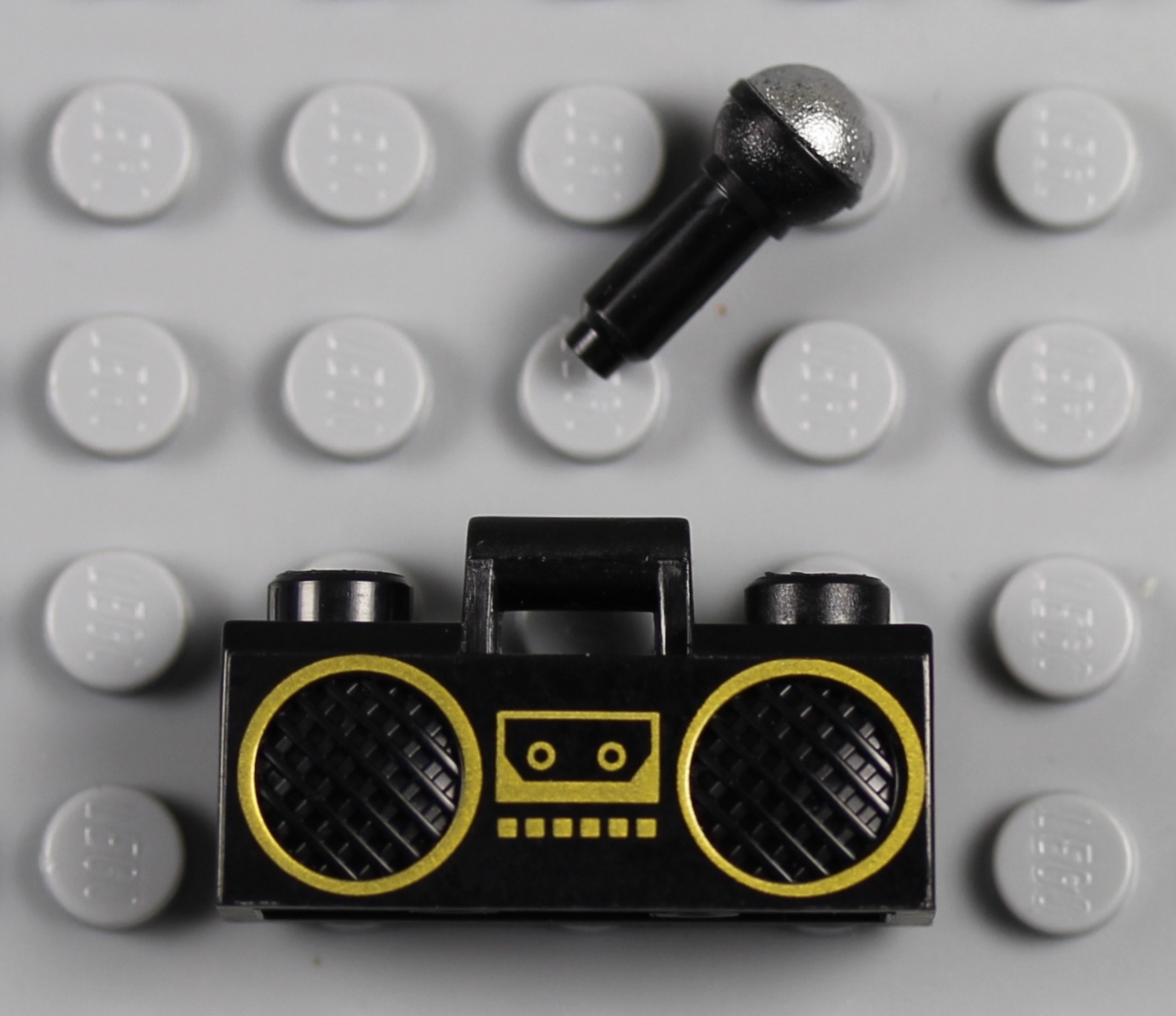 LEGO - Karaoke Singer Minifigure w/ Microphone Speakers Boombox Headset ...