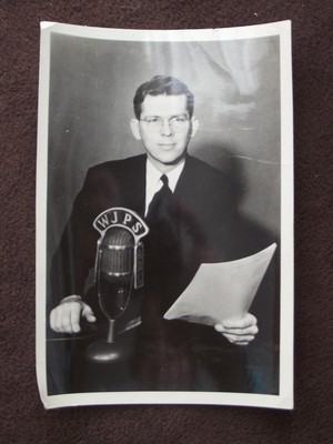 WJPS ABC AM RADIO ANNOUNCER, EVANSVILLE, INDIANA VTG 1940's PHOTO | eBay