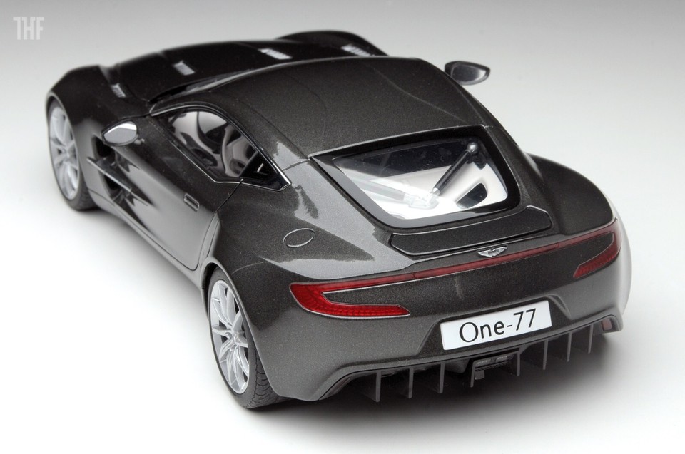 1/18 AUTOart Aston Martin ONE-77 SPIRIT GREY-70242 *RARE n/Frontiart MR ...