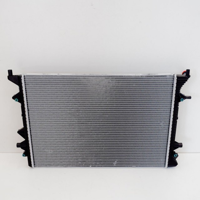 OEM VW Jetta A6 5c6 Coolant Water Radiator 5C0121251M 1.4 Petrol 2015 ...